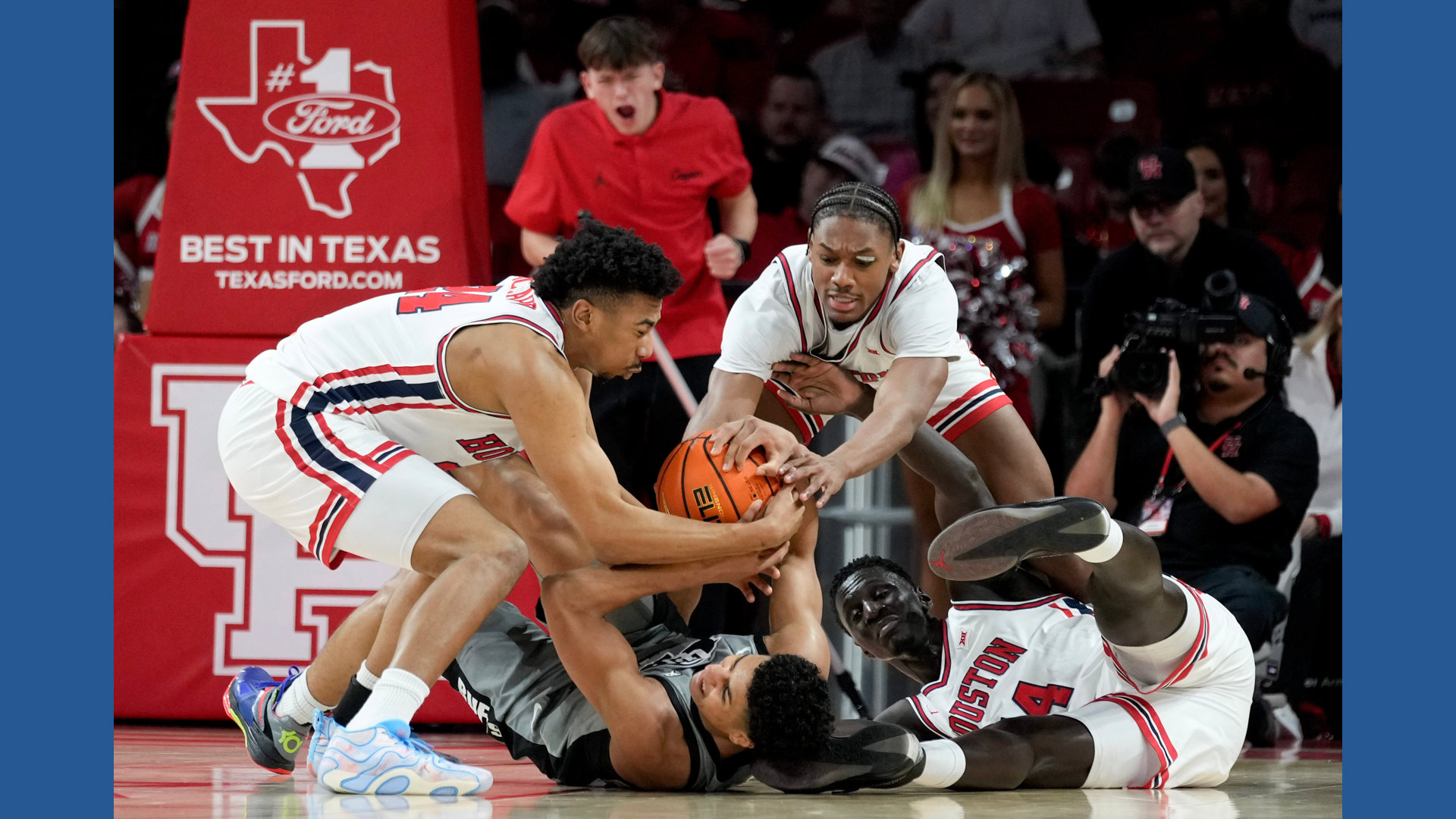 No. 5 Houston takes out the frustration of 3 straight losses with a 102 ...