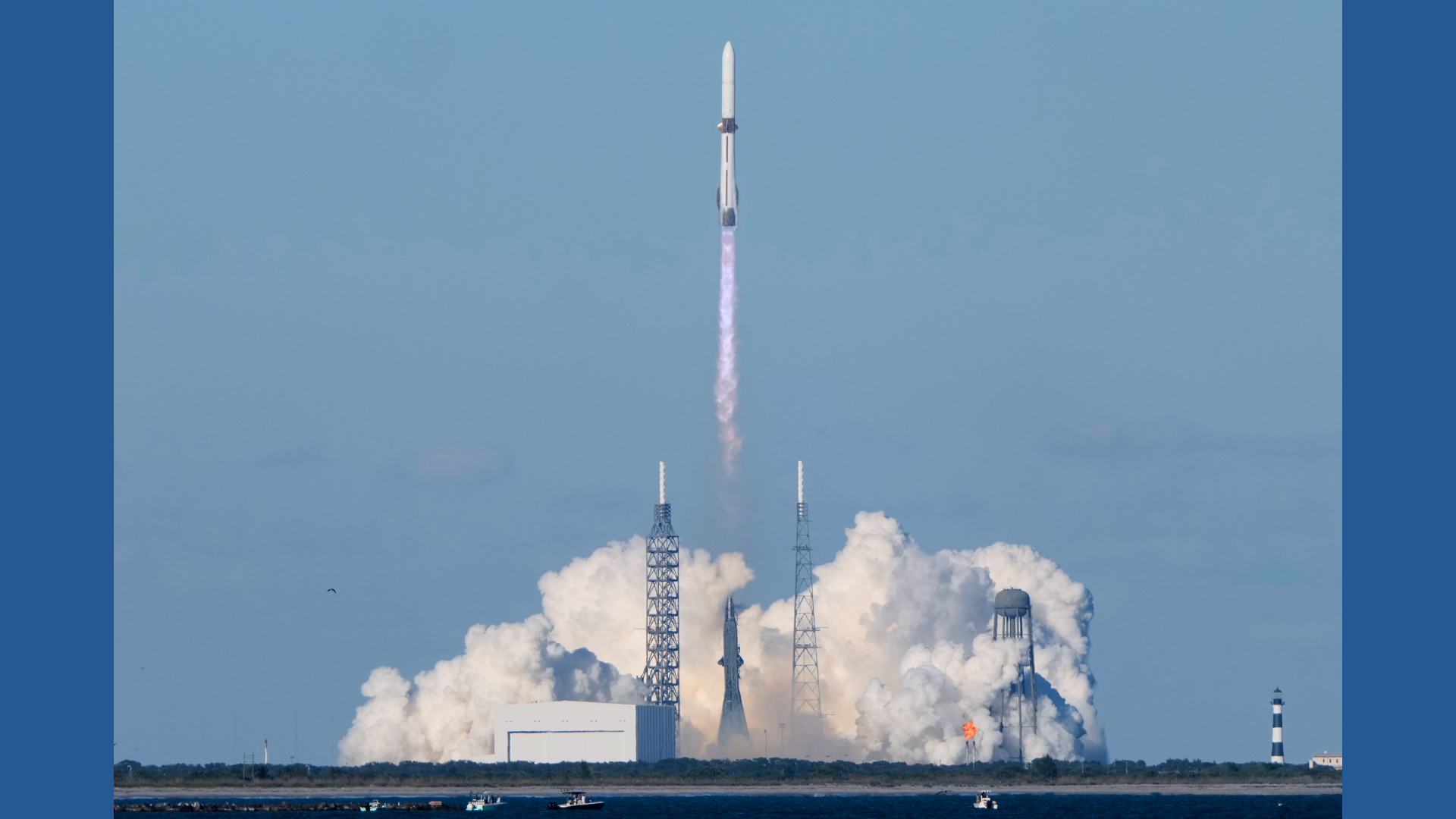 Blue Origin launches huge rocket carrying twin NASA spacecraft to Mars ...