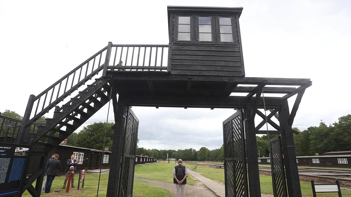 Bruno Dey, former Nazi guard, on trial at 93 for 5,230 deaths ...