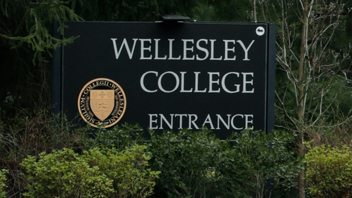 Wellesley College students call for admission of transgender men | 13newsnow.com