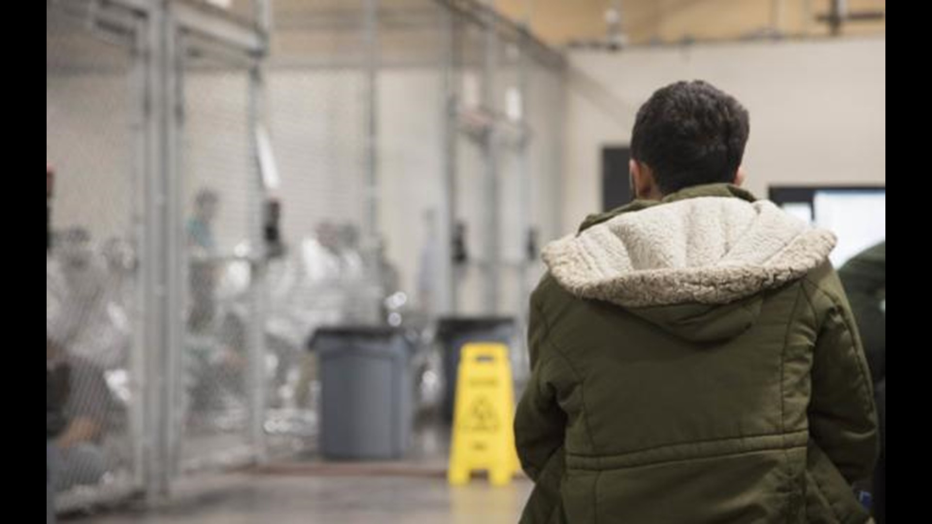 Hundreds of children wait in cages at Border Patrol facility in Texas ...