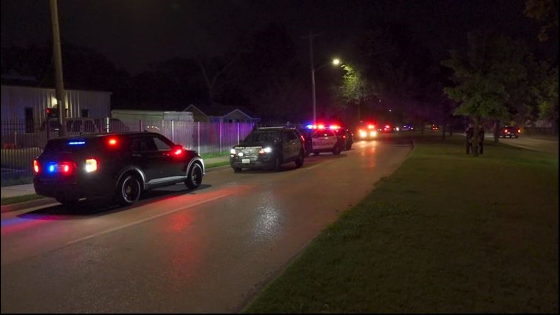 Alleged 'peeping Tom' shot, killed in Houston | 13newsnow.com