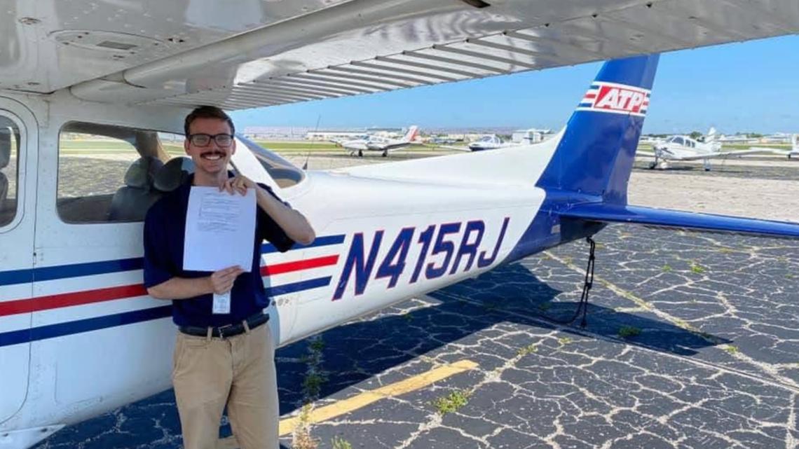 Who was Sam Lilley, pilot killed in American Airlines crash ...