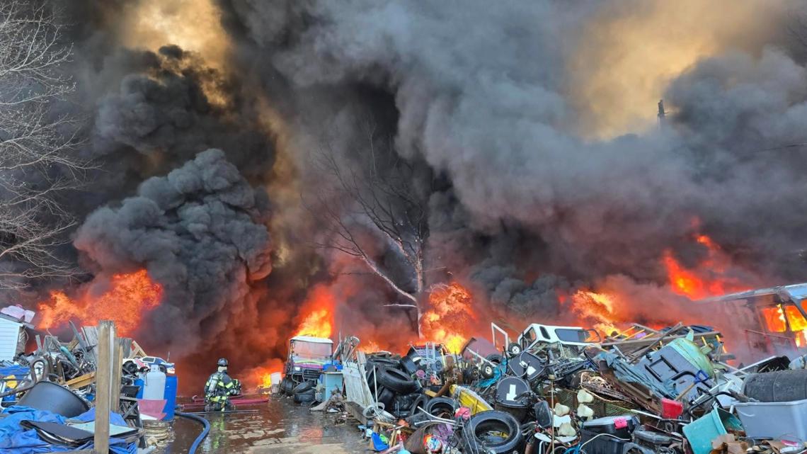 Massive North Carolina fire prompts emergency response amid burn ban ...