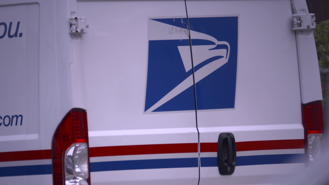 USPS layoff announcement leads to protests across the U.S. | 13newsnow.com