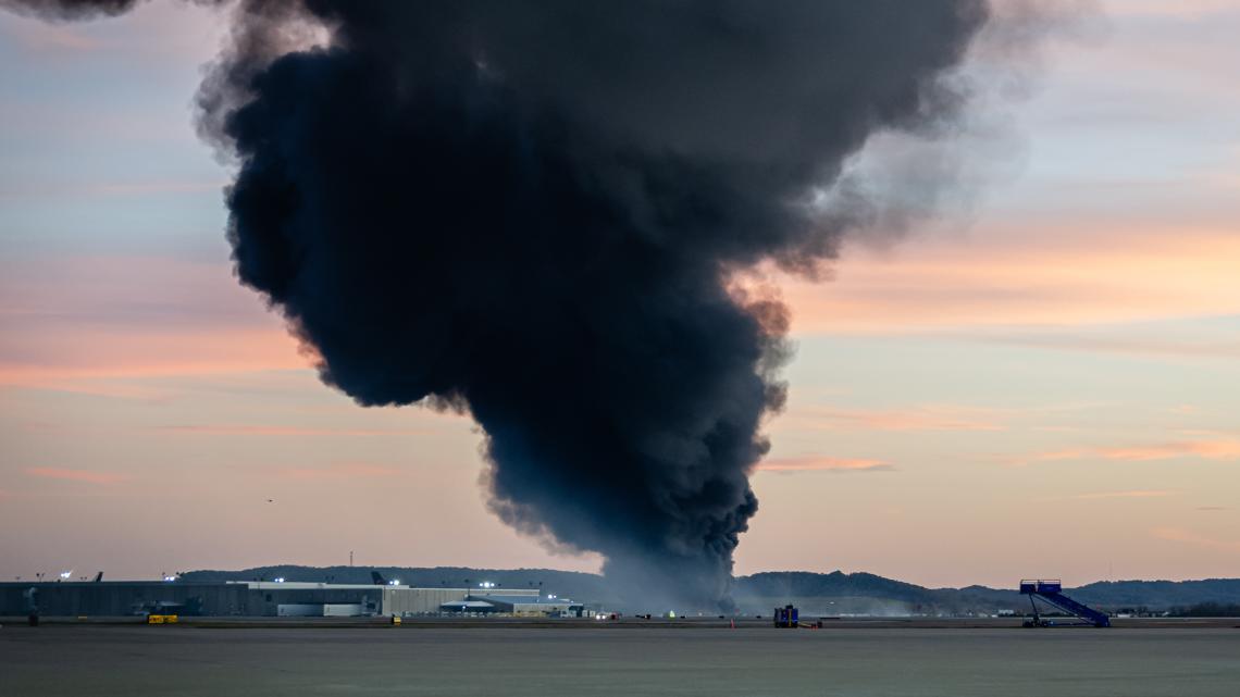 Louisville UPS plane crash updates: Death toll climbs to 12, NTSB ...