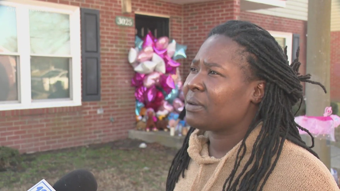 Chesapeake community holds vigil for murder-suicide victims | 13newsnow.com