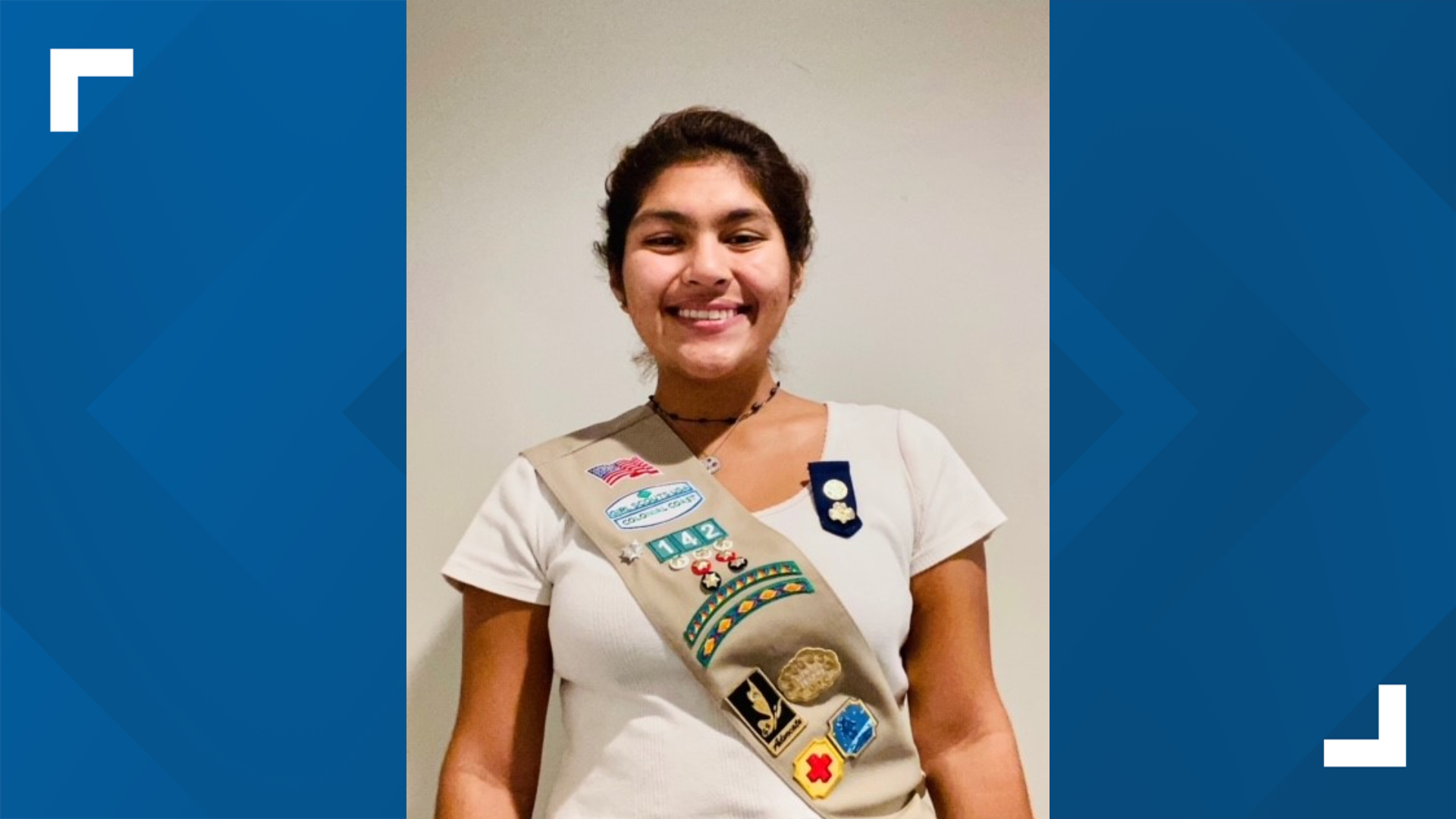 Pair of Virginia Beach Girl Scouts receive Lifesaving Award | 13newsnow.com