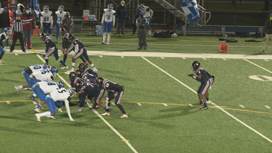 Cold and wind can't stop the Friday Night Huddle | 13newsnow.com