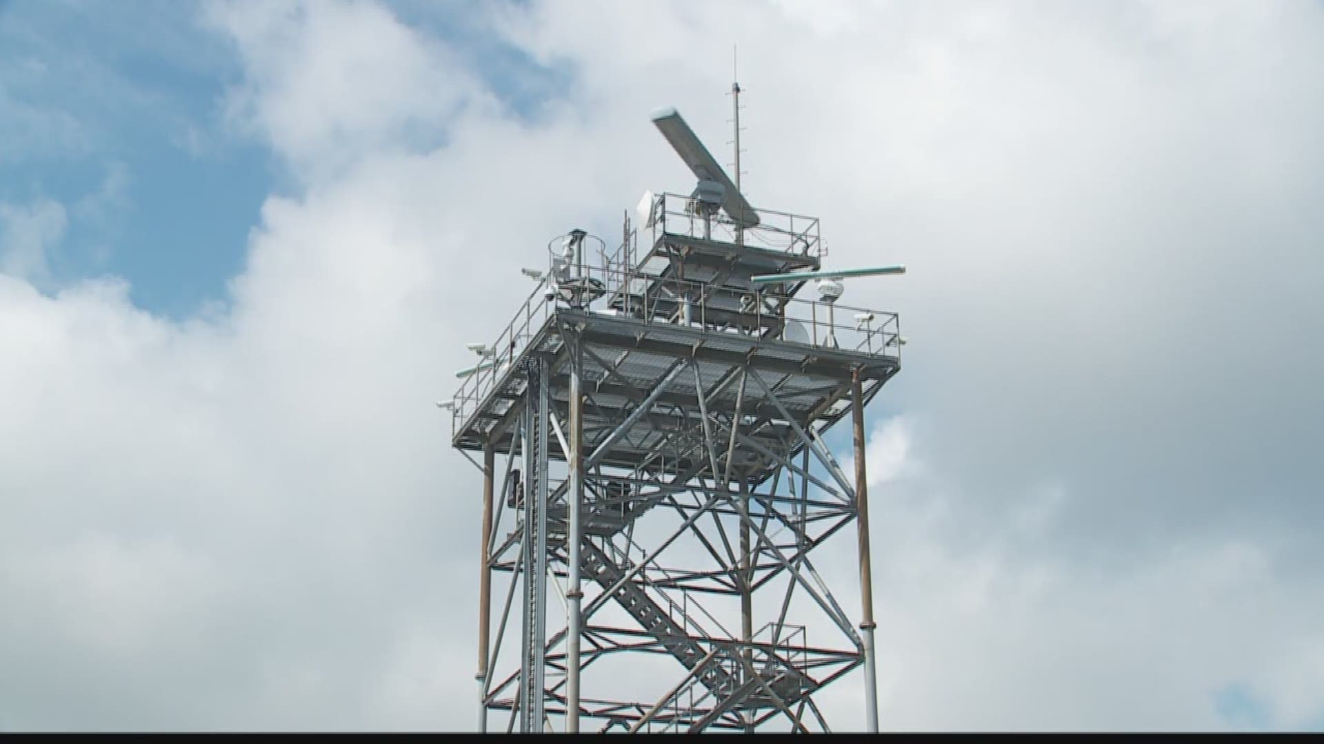 Shipwreck survivor thanks USCG team that saved him | 13newsnow.com