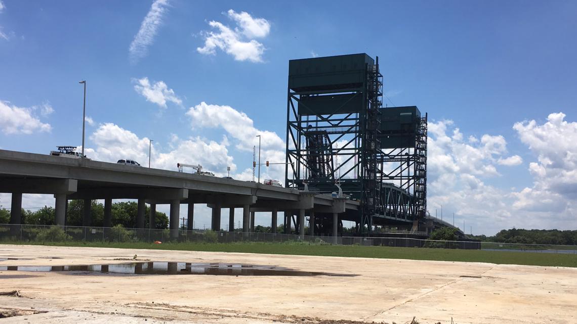 Gilmerton Bridge reopens to a modified lift schedule | 13newsnow.com