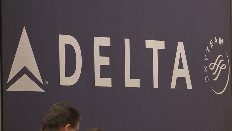 Delta flight lands safely in Norfolk after reporting fumes in cabin ...