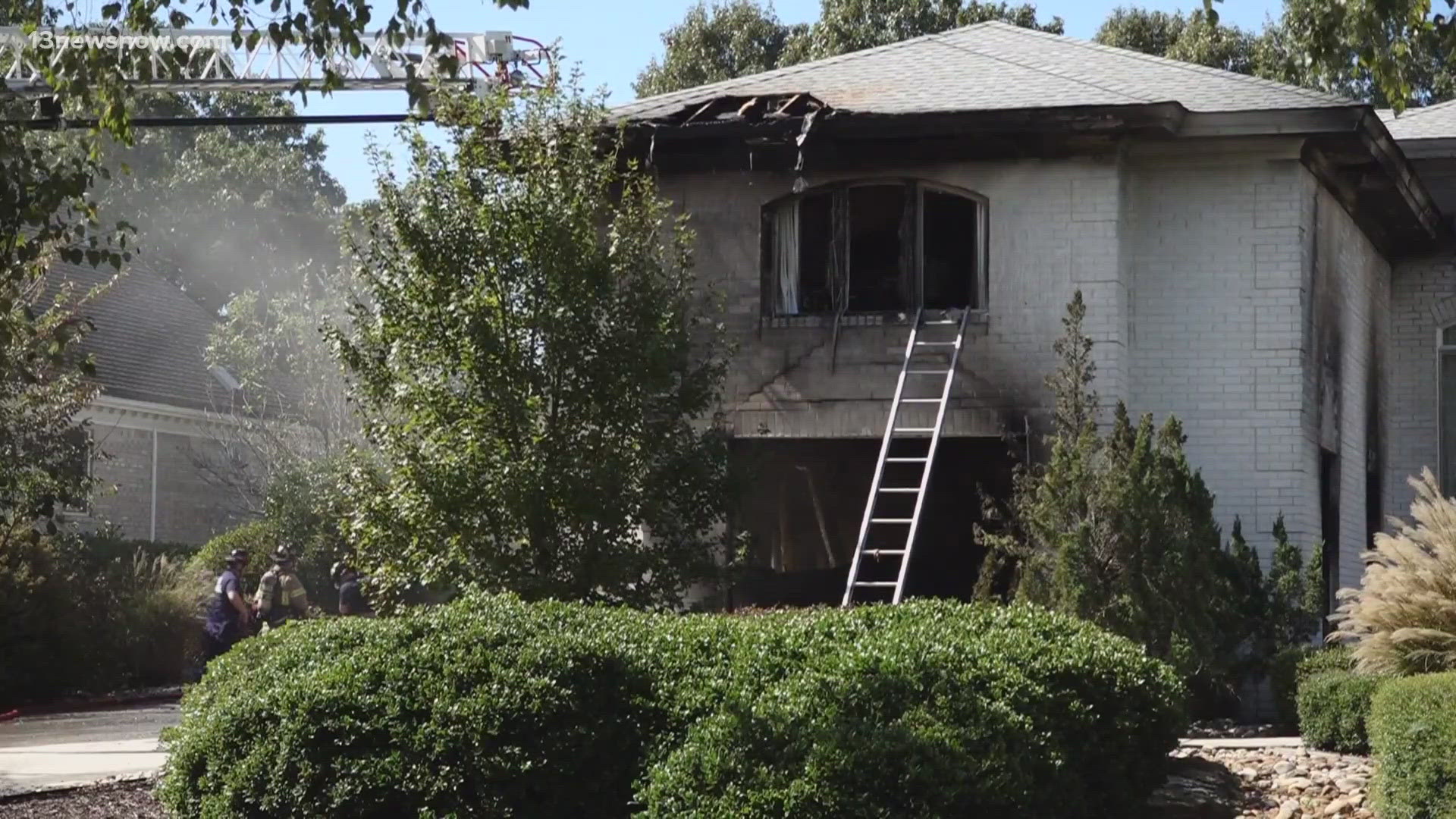 Virginia Beach firefighters respond to house fire on Estates Drive ...