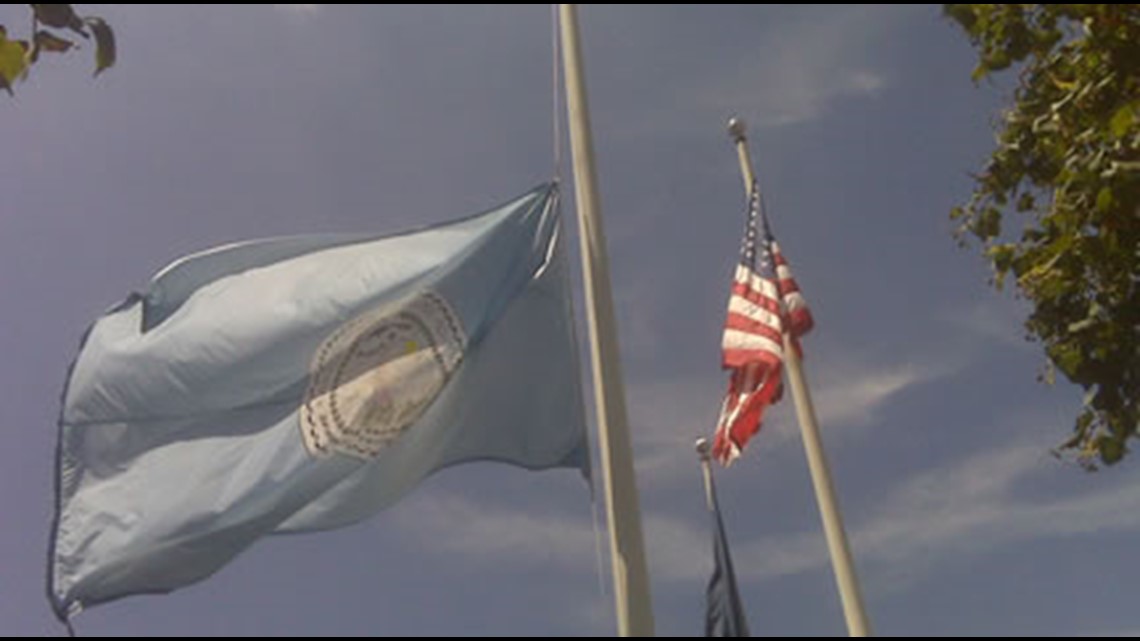 Va. Beach flags lowered in memory of fallen SEALs | 13newsnow.com