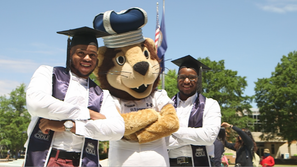 All smiles at ODU! 2020 graduating seniors get long-awaited in-person ...