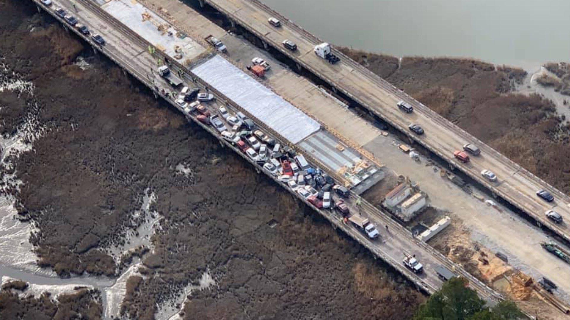 Police now say 75 vehicles involved in massive pileup crash on I-64 in ...