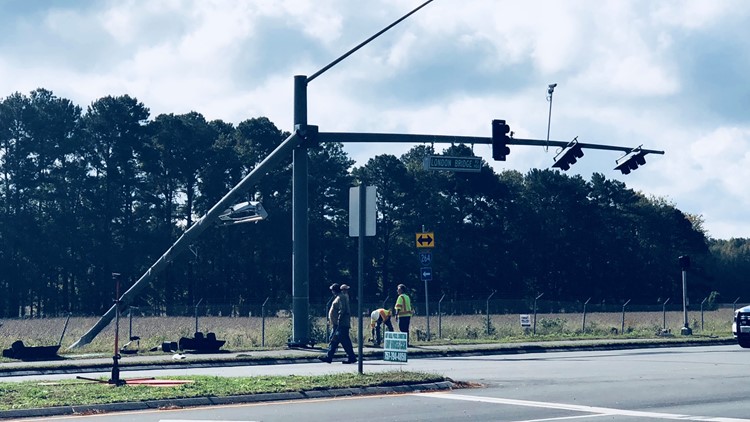 Traffic lights knocked out in Virginia Beach crash | 13newsnow.com