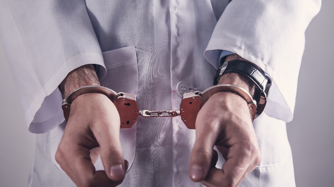 Doctor gets prison in plot to illegally dispense painkillers ...