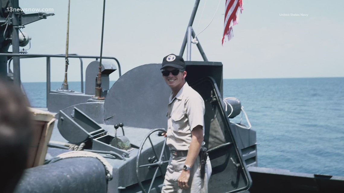 Family of Vietnam War hero finally receives Naval officer's Bronze Star ...