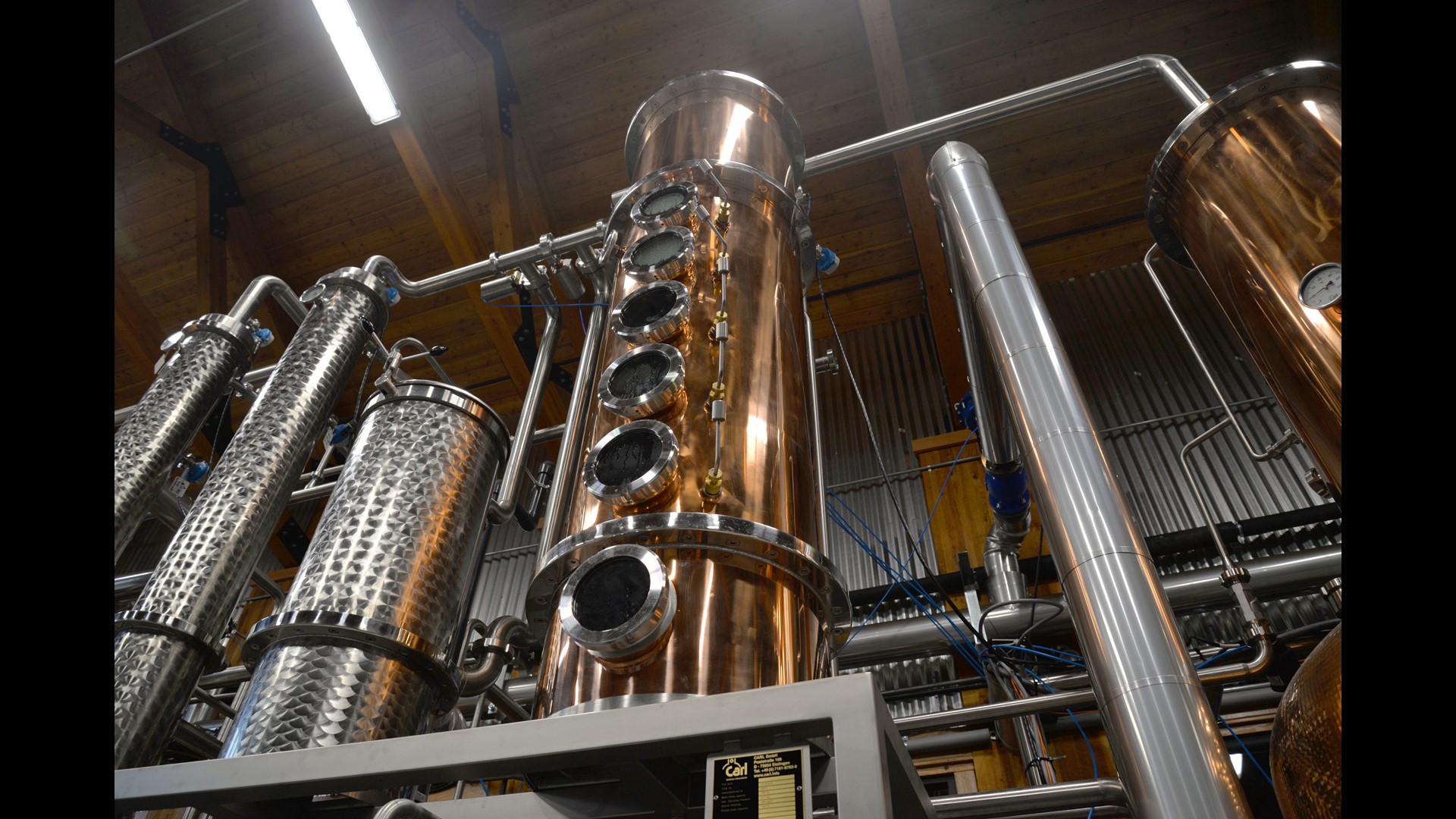 Devils Backbone Brewing introduces distillery | 13newsnow.com