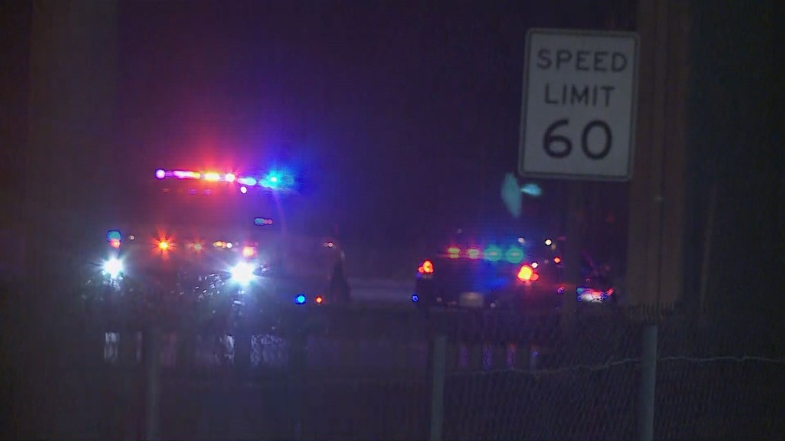 Man killed in crash involving tractor-trailer on the Western Freeway ...
