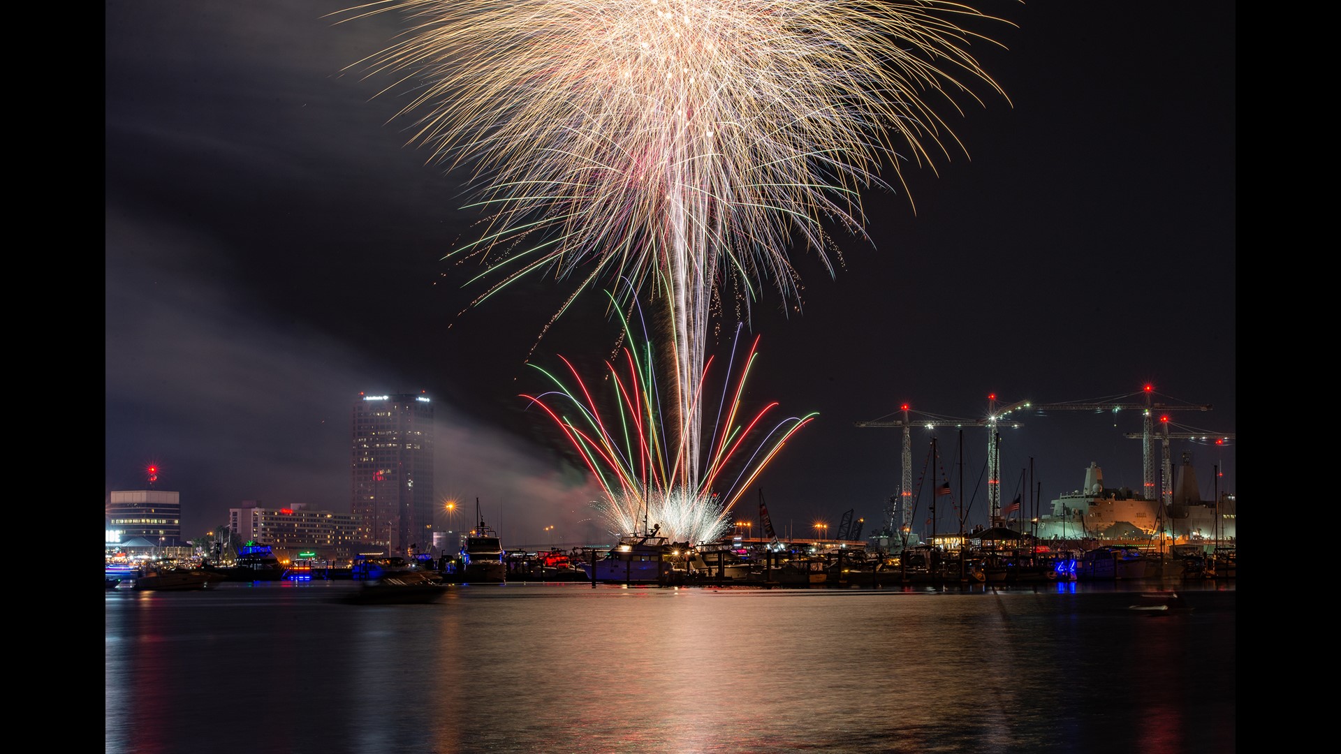 Scenes from final day of Norfolk Harborfest | 13newsnow.com