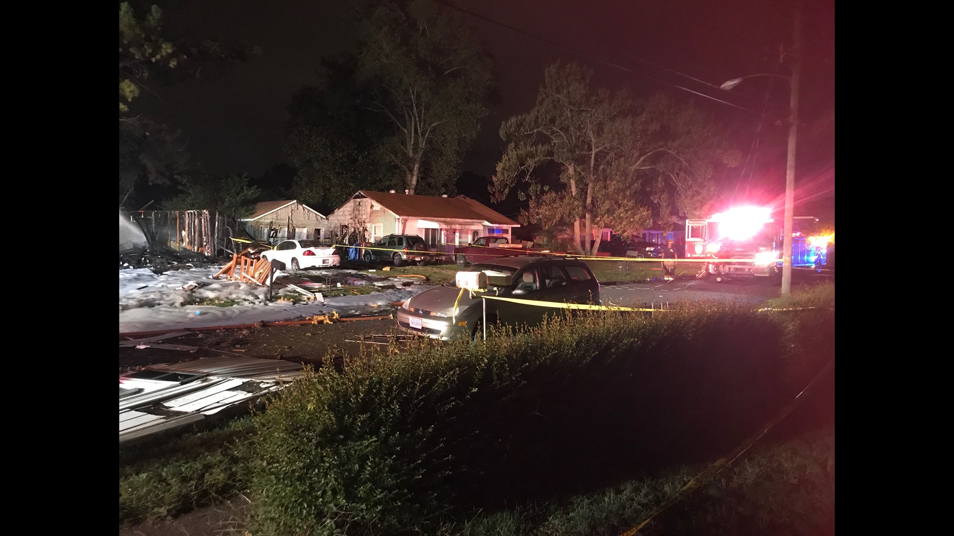 Explosion in Chesapeake injures nine, destroys house | 13newsnow.com
