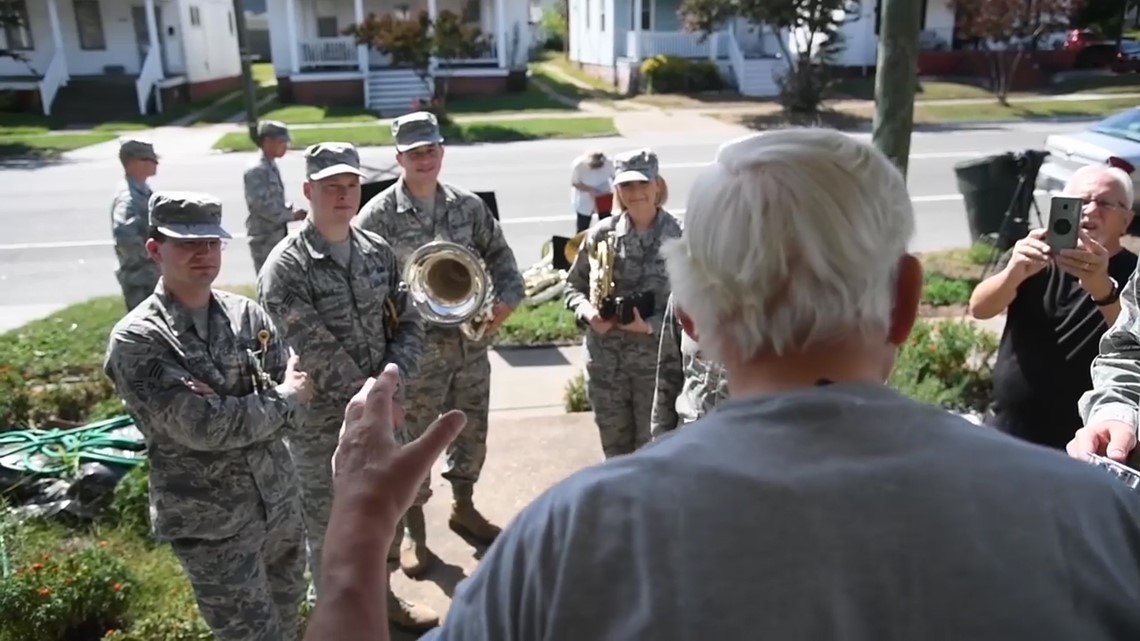 USAF Heritage of America Band surprises Hampton veterans with emotional ...