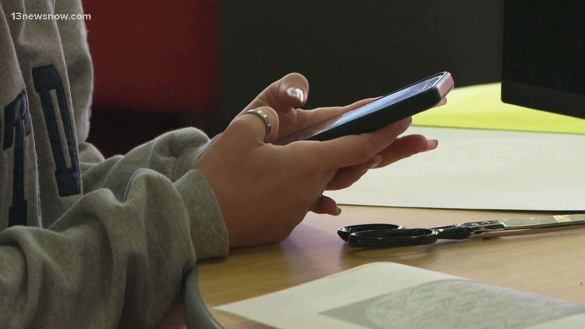 Virginia Beach schools enforce cell phone restrictions | 13newsnow.com