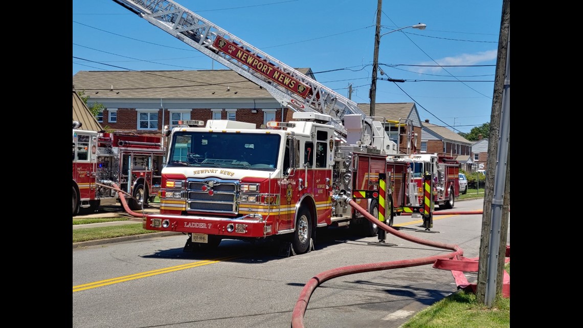 Crews battle fire in Newport News | 13newsnow.com