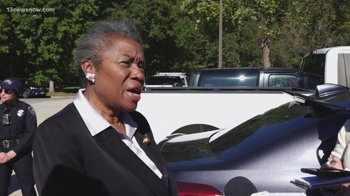 Earle-Sears campaigns across Hampton Roads ahead of election ...