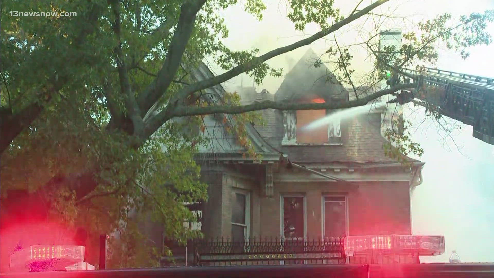 Smoke billows as Portsmouth crews respond to large house fire in Olde ...