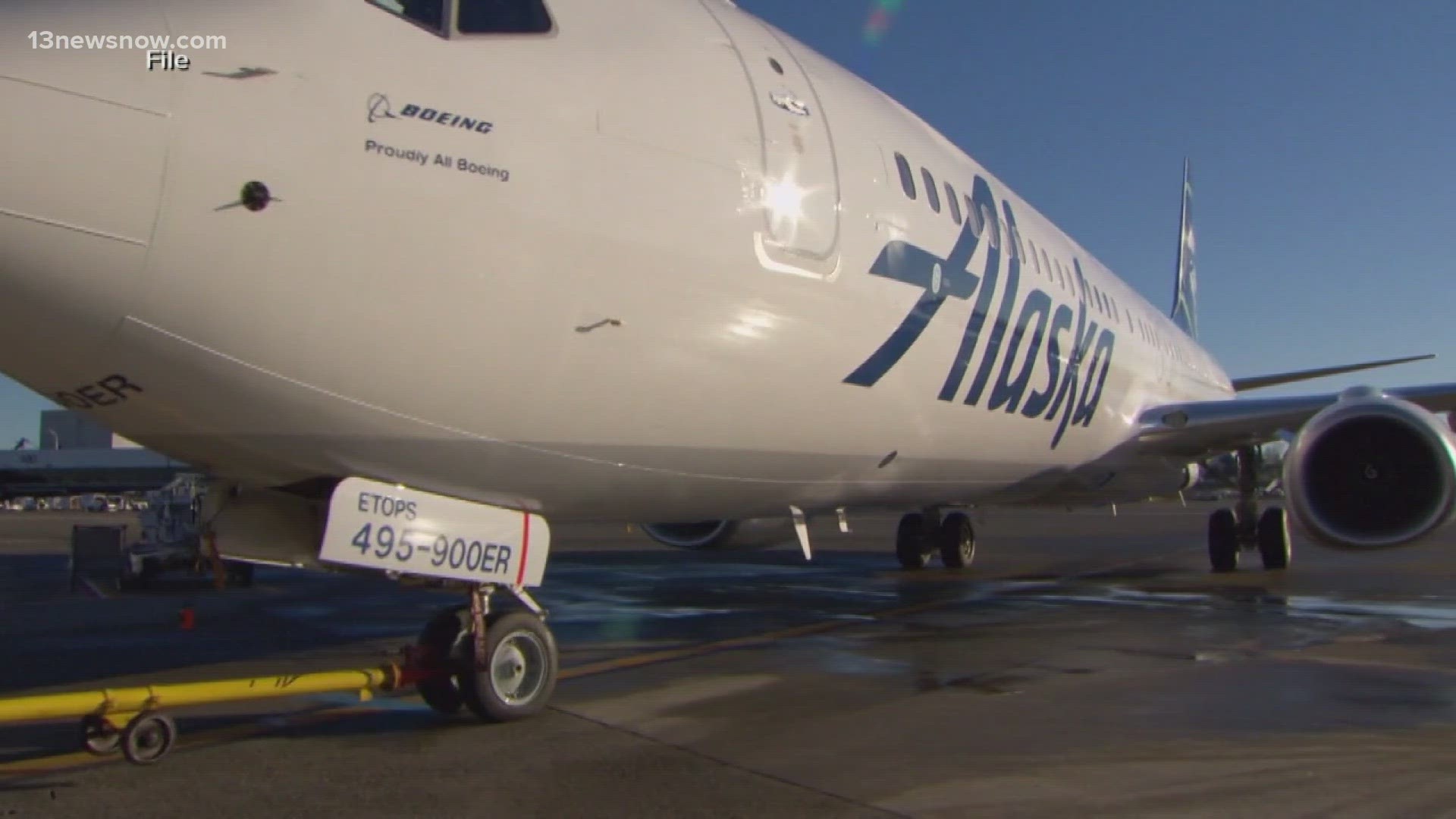 Off Duty Pilot Charged After Trying To Stop Plane Engines Midflight