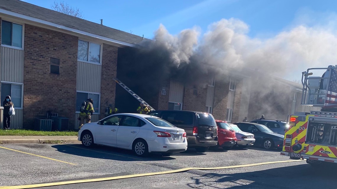 Several Norfolk crews battle apartment fire | 13newsnow.com