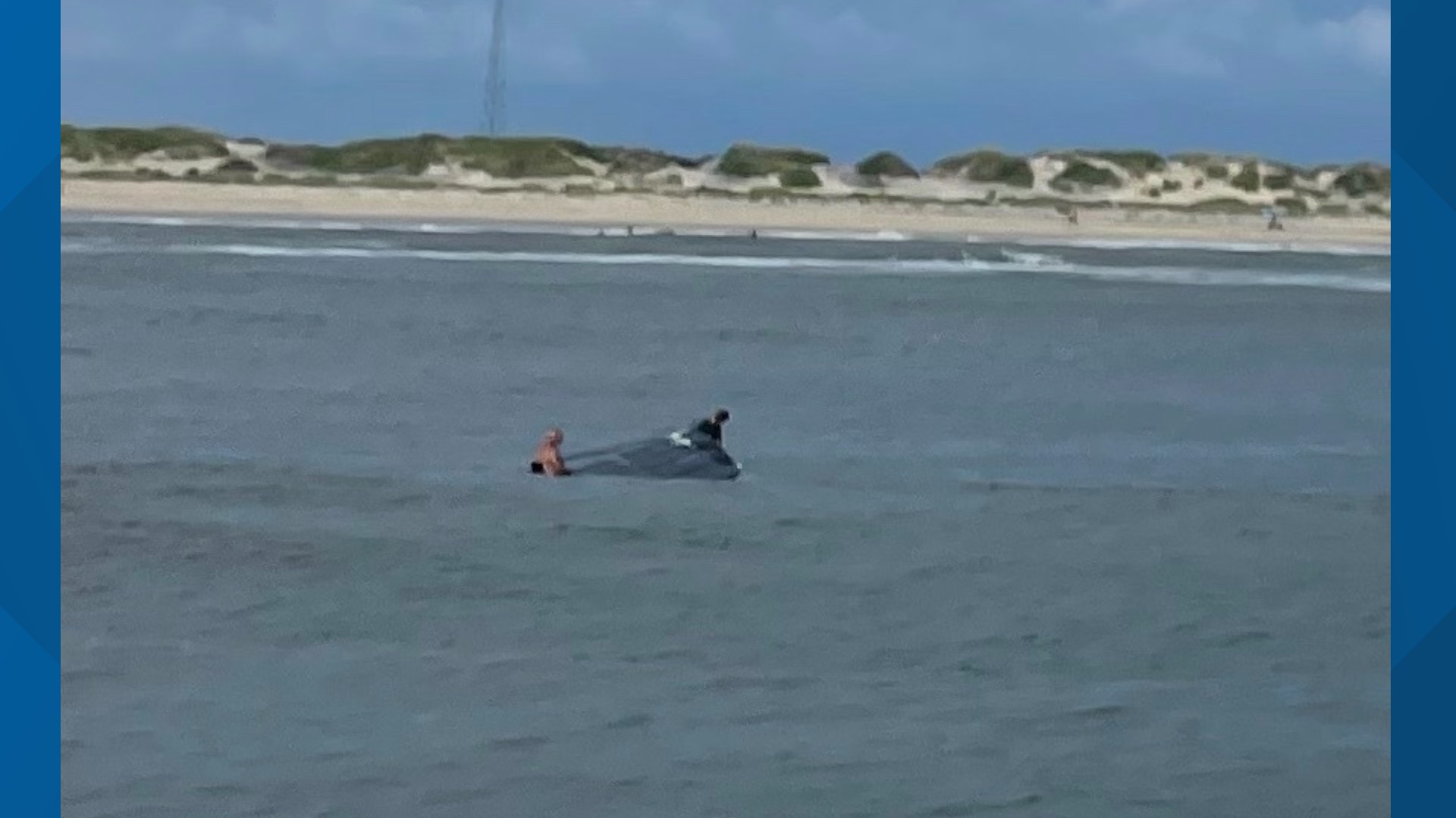 Boaters rescued after boat capsizes in Oregon Inlet | 13newsnow.com