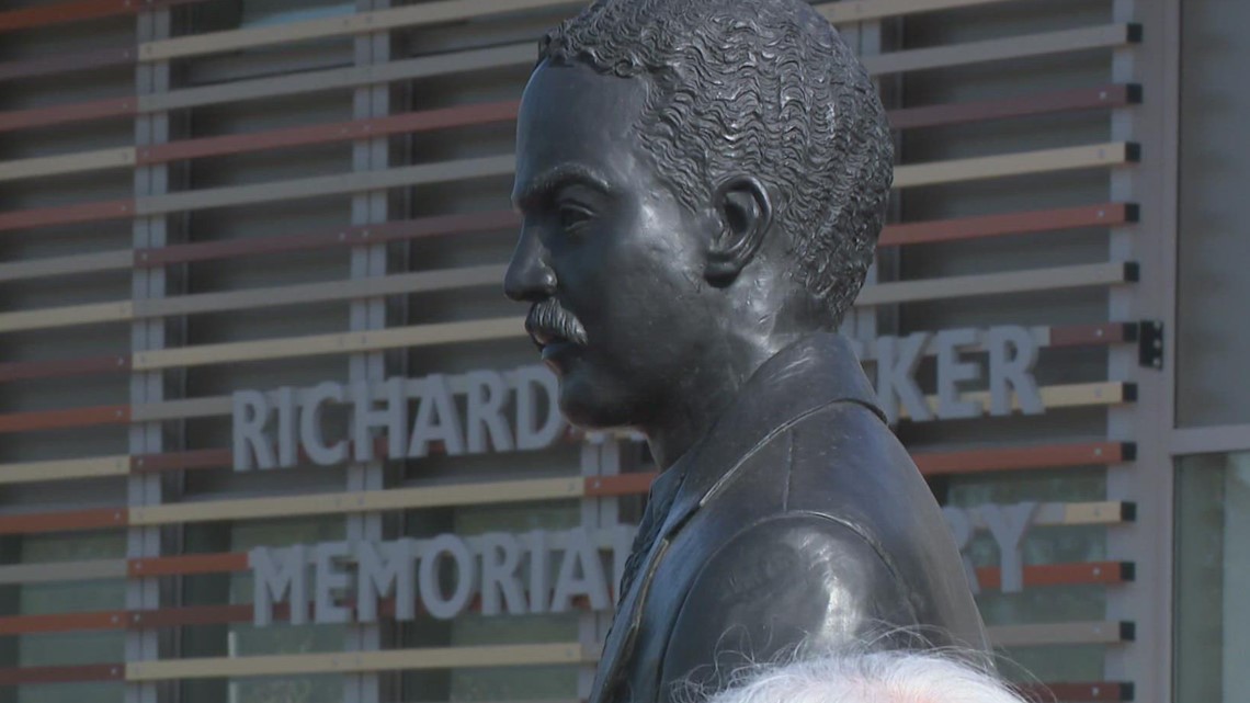 Norfolk unveils statue of Richard Tucker | 13newsnow.com