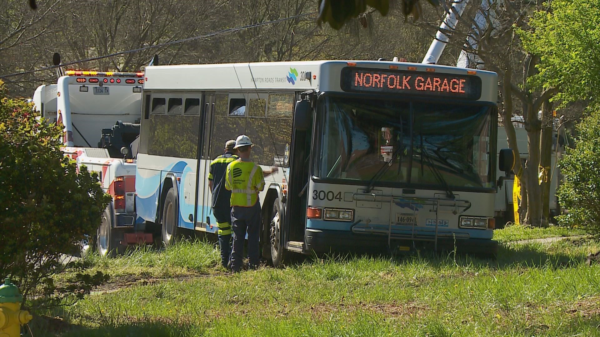 HRT bus hits power pole in Norfolk | 13newsnow.com