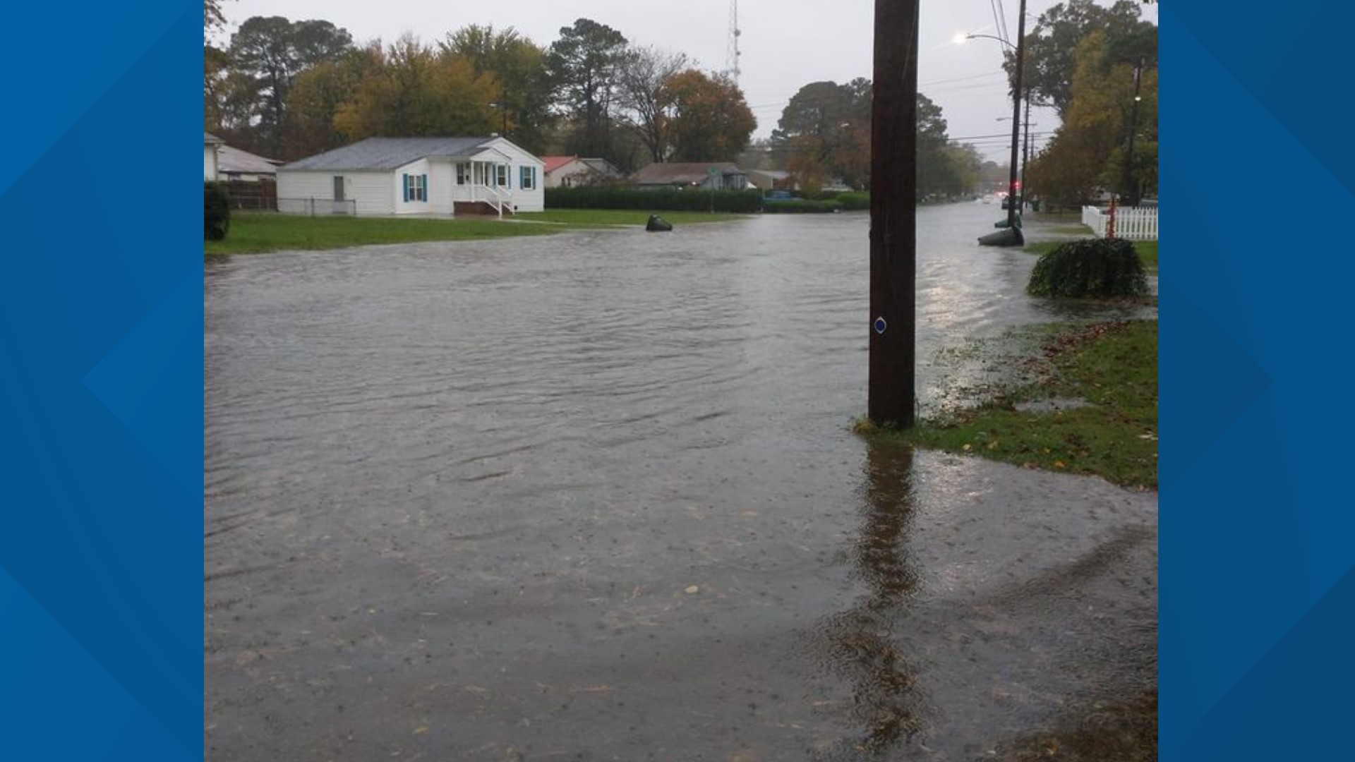 Virginia Beach roads blocked, some neighborhoods flooded | 13newsnow.com