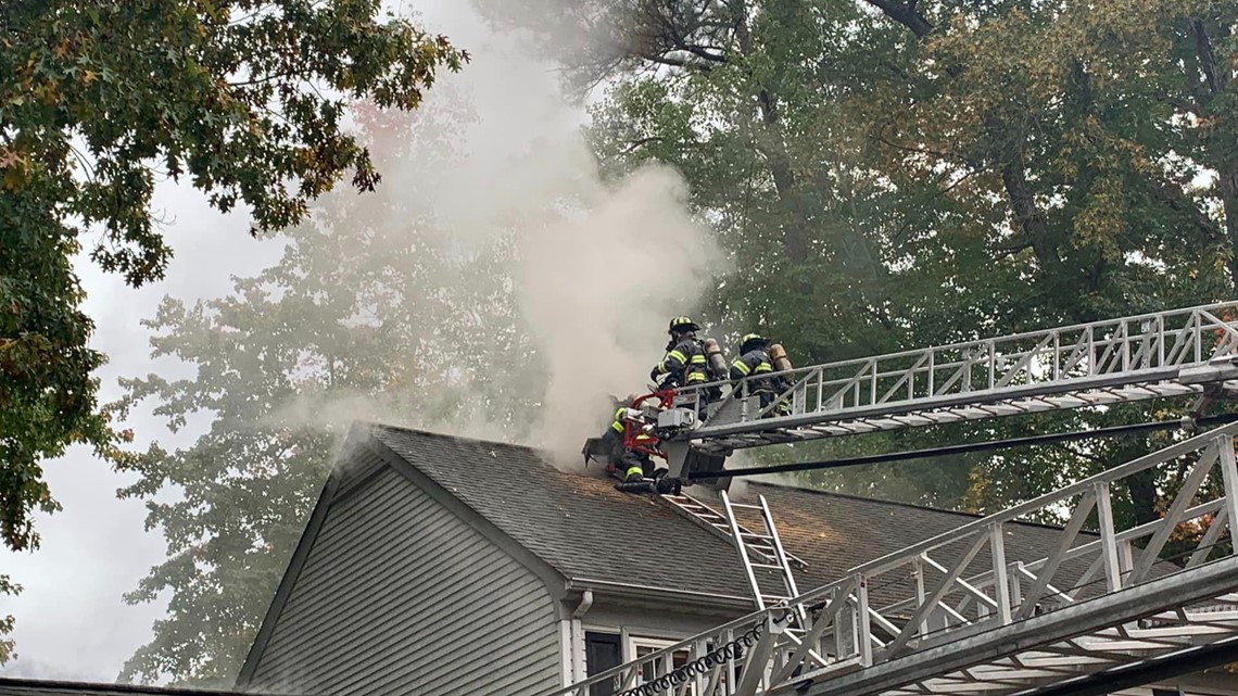 Firefighters battle Meredith Way house fire in Newport News | 13newsnow.com