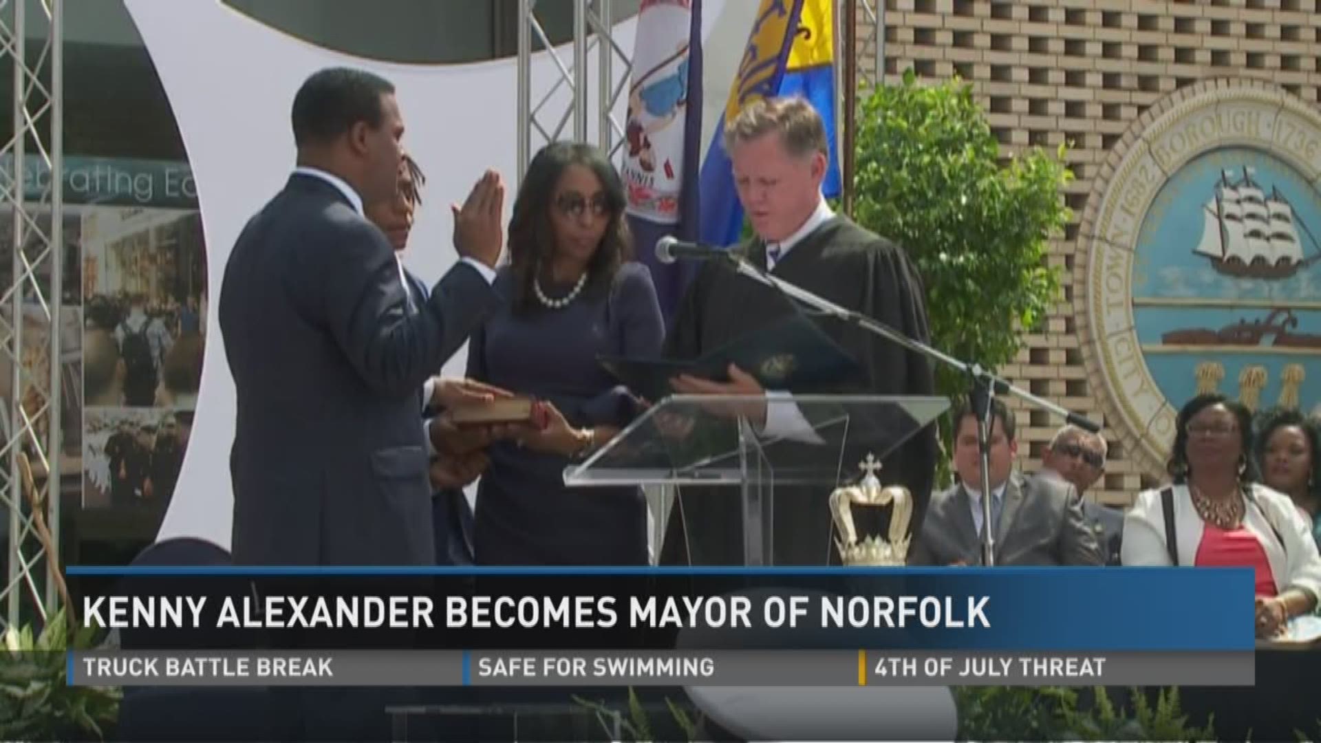 Kenny Alexander is sworn in as new Norfolk mayor | 13newsnow.com