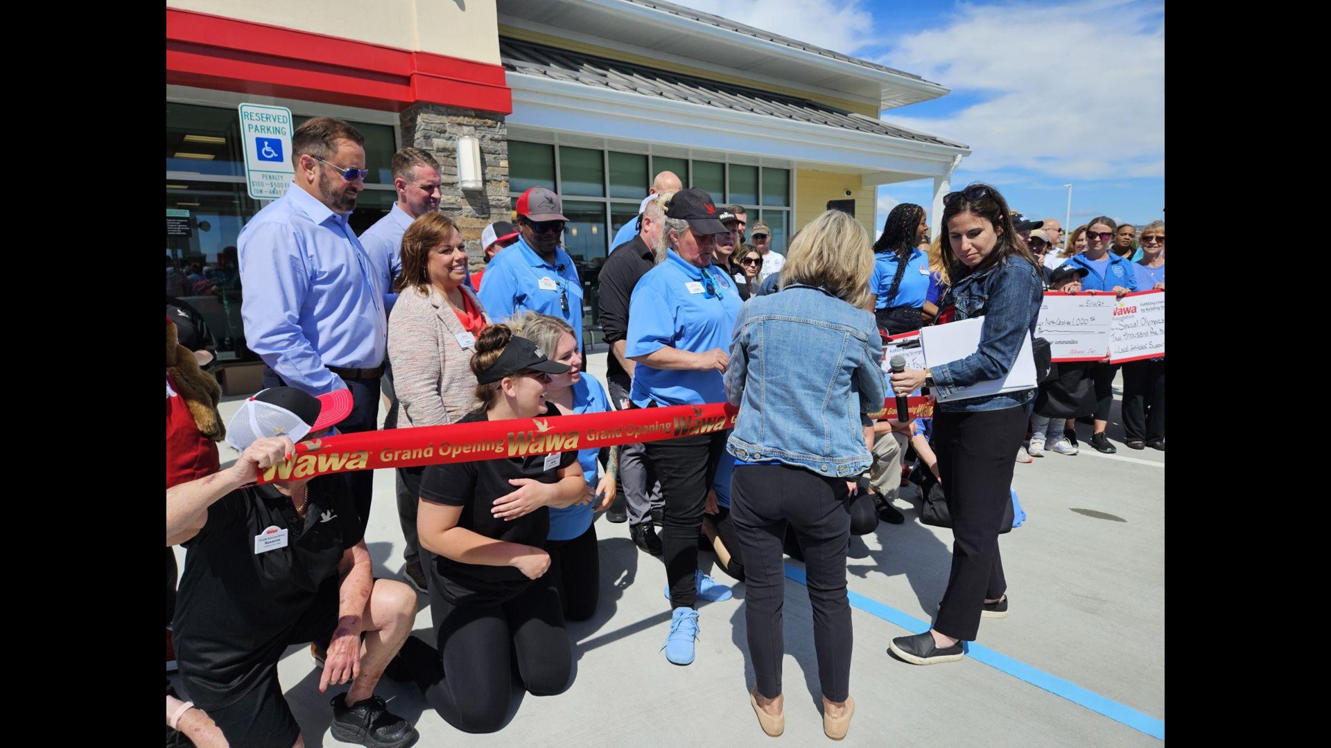 First Wawa in North Carolina opens on the OBX | 13newsnow.com