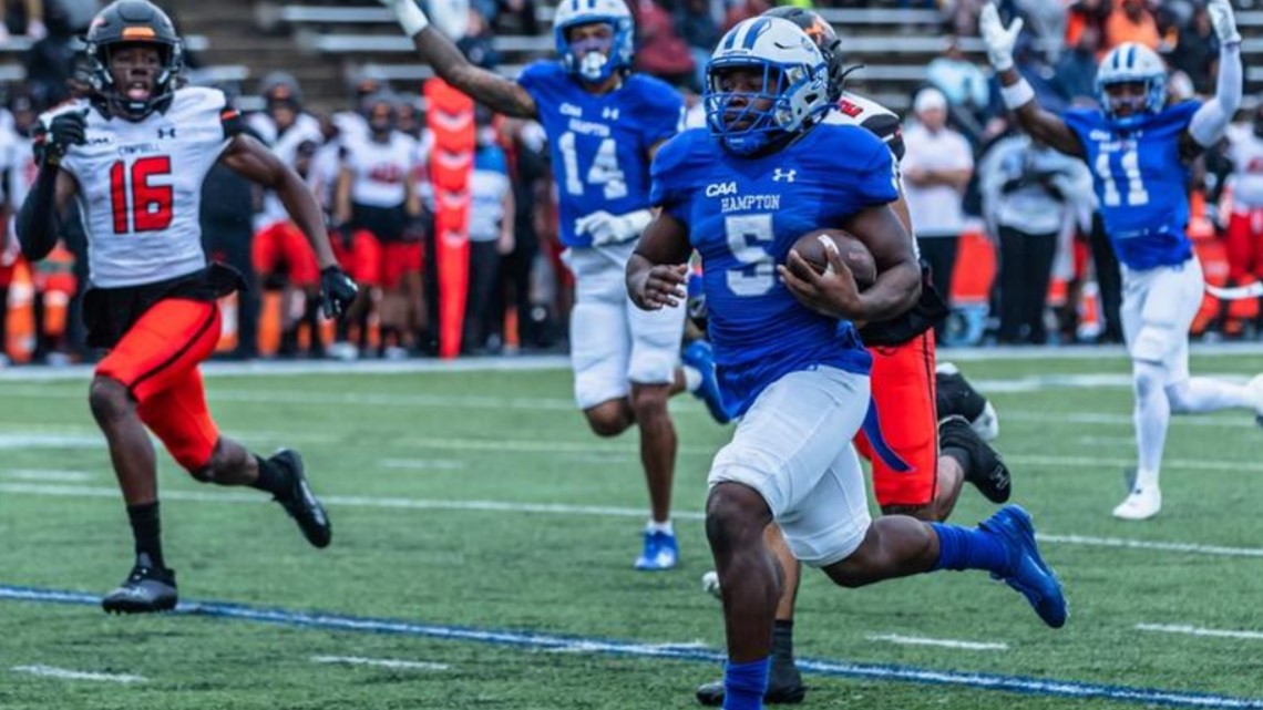 Hajj-Malik Williams throws 2 TD passes to Ezeriah Anderson and Campbell ...