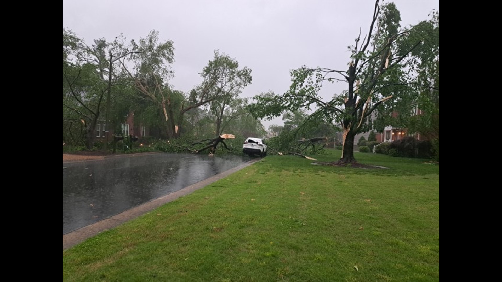 Va. Beach tornado damage: 9 homes destroyed, dozens more damaged ...