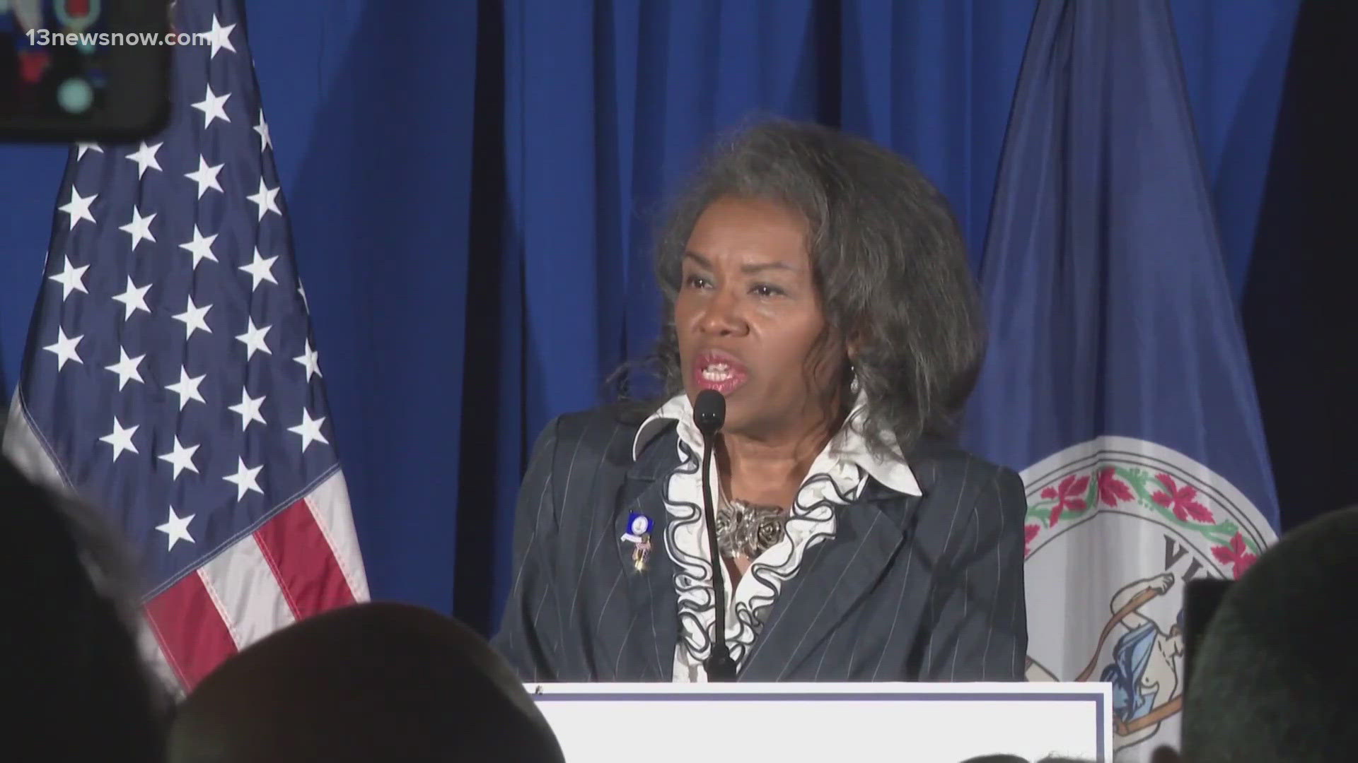 Spanberger leads Virginia governor race amid tighter poll results ...