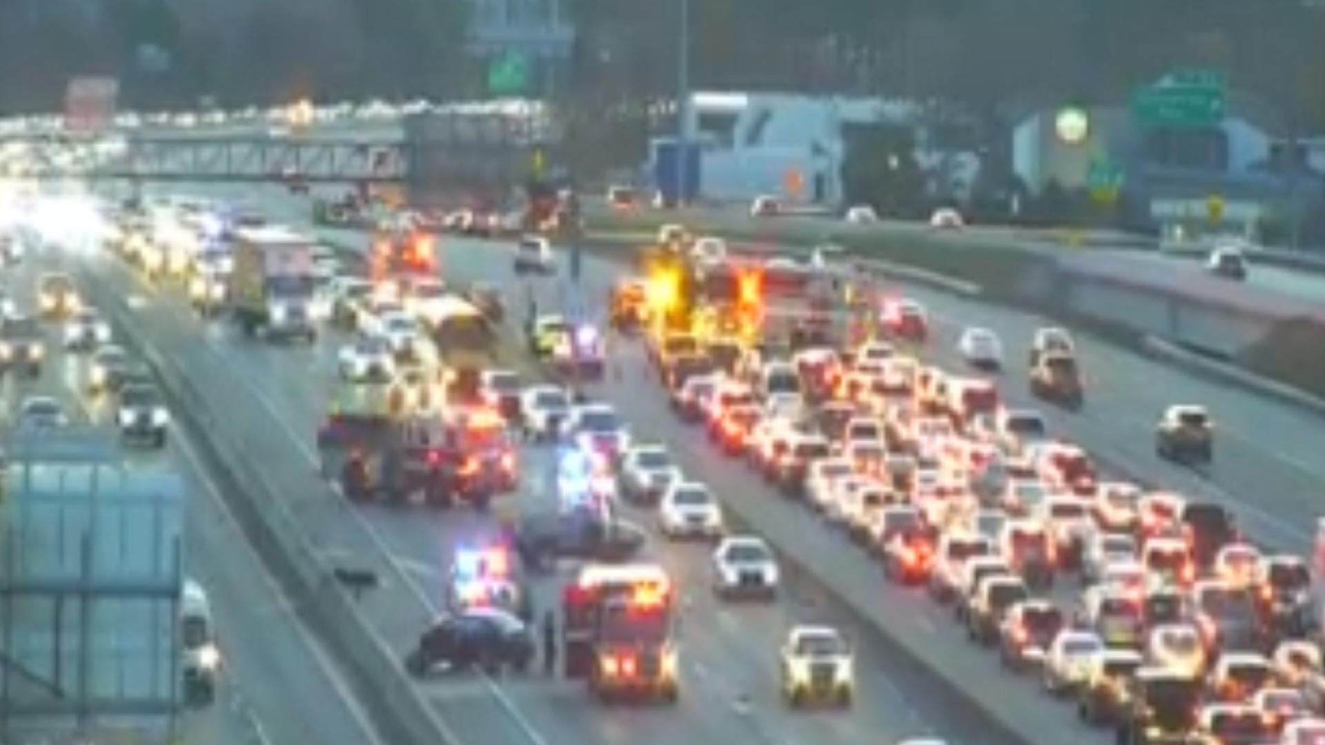 I-264E clears after crash, but some westbound lanes remain closed ...