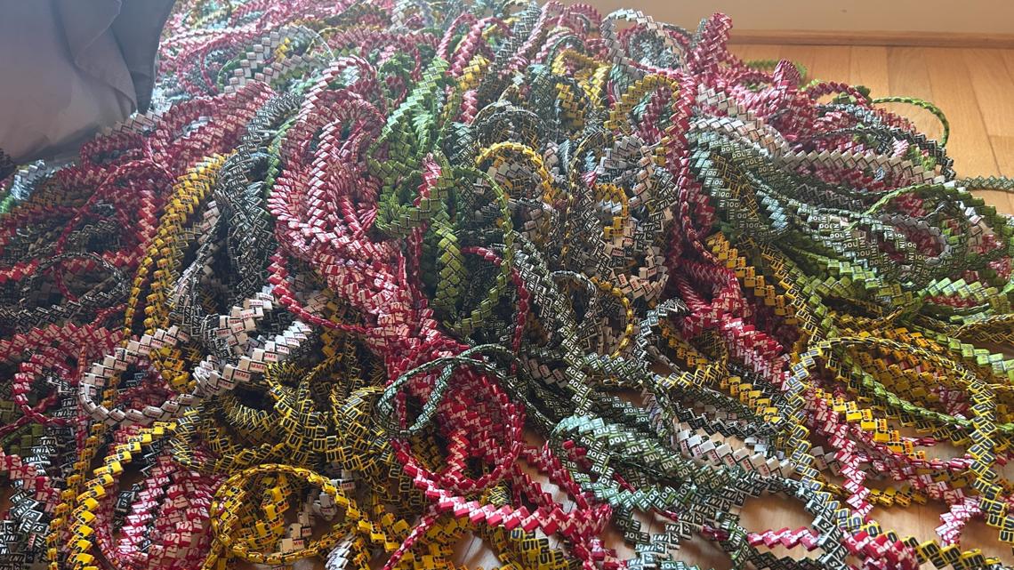 Virginia man's 23-mile chewing gum wrapper chain holds world record ...