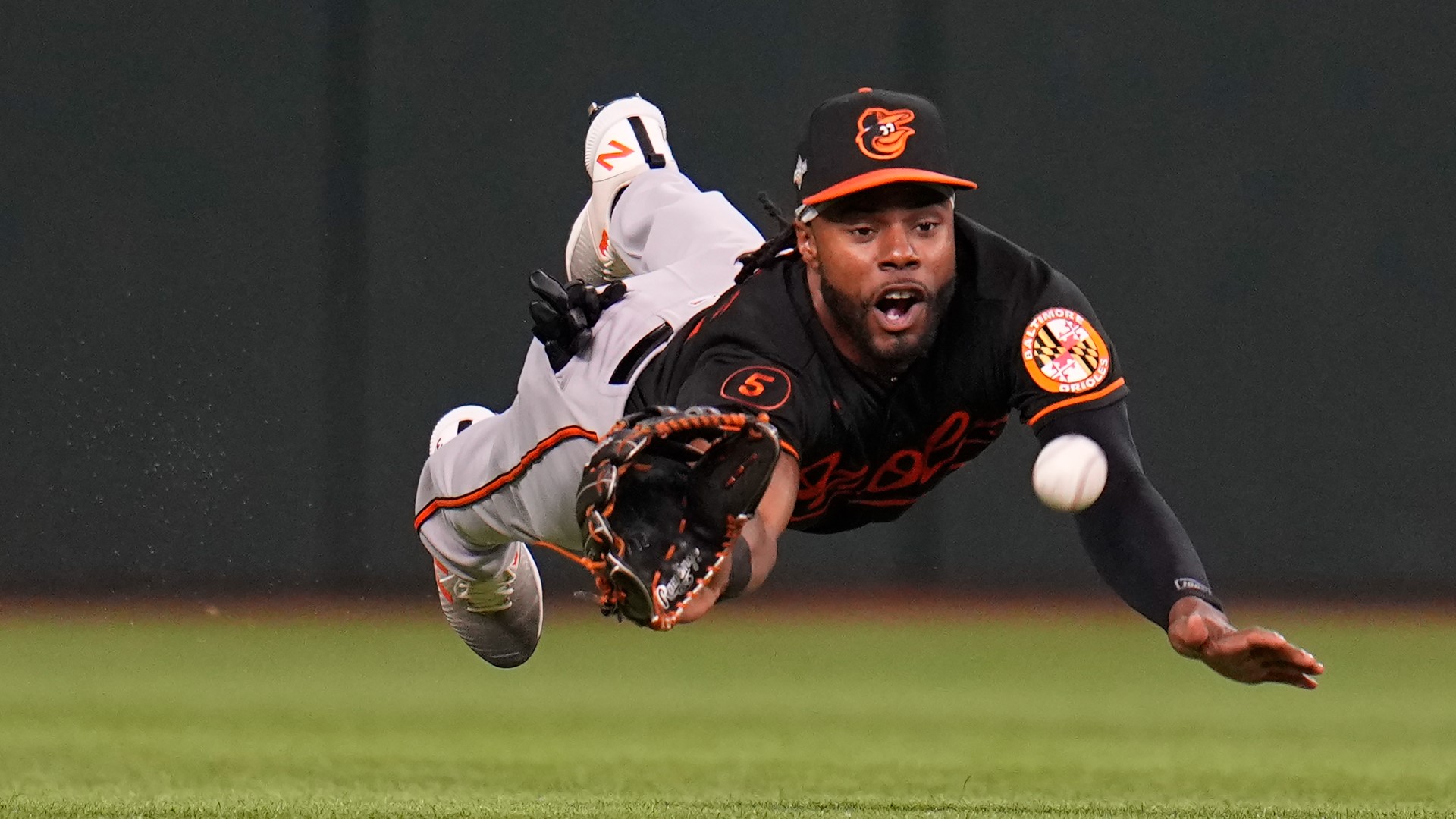 Rangers sweep the 101-win Orioles in game 3 of the AL Divisional Series ...