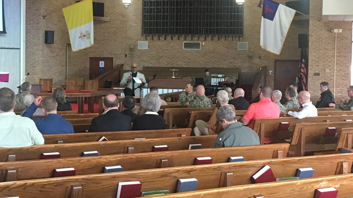 Navy chaplains, civilian clergy team up | 13newsnow.com