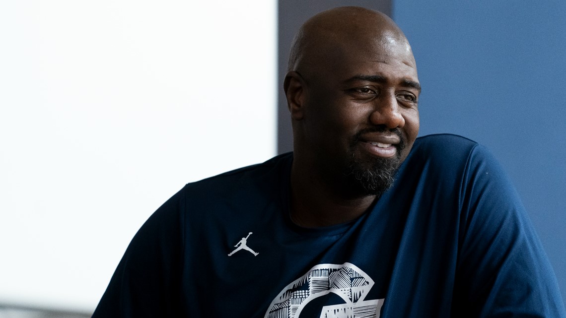 Ivan Thomas becomes new Hampton University men's basketball coach | 13newsnow.com