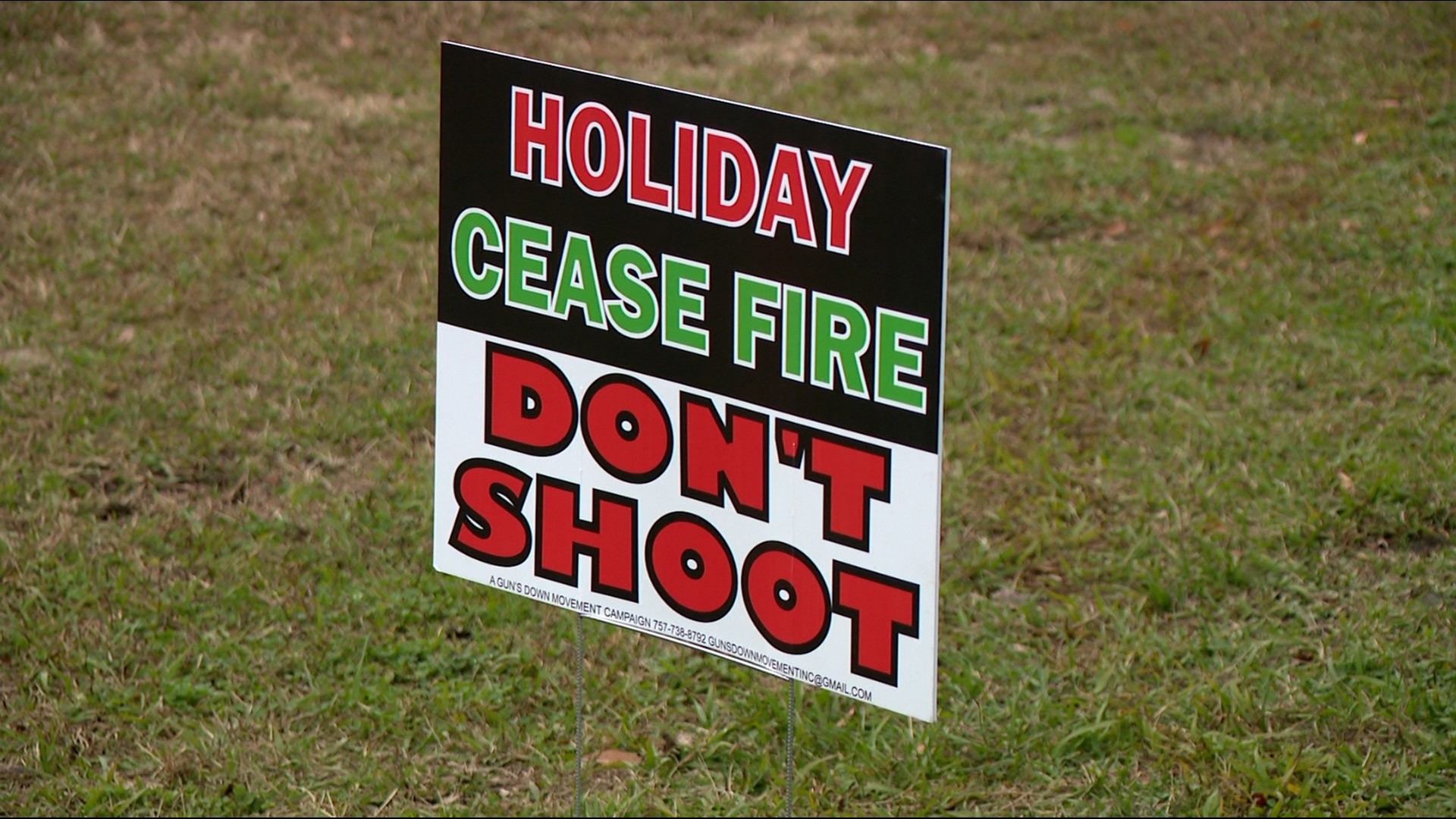 Anti-gun violence organization sends its message through signs ...